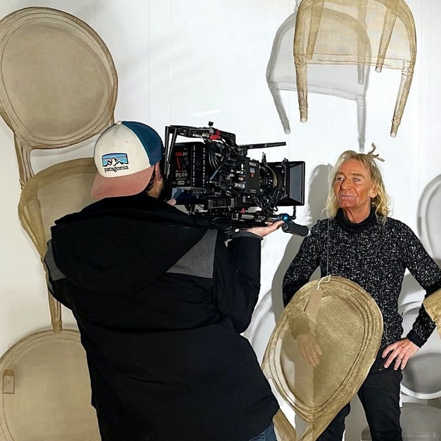 Wire sculpture by artist David Begbie, London